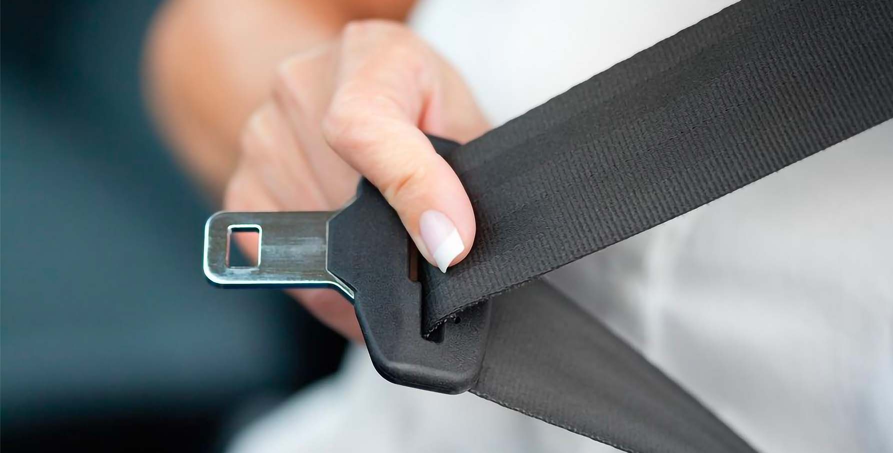 Aprende cómo mantener los cinturones de seguridad de tu carro ...