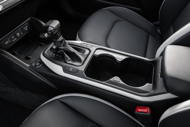 Image Gallery: Interior & Exterior Photos of the 2025 Kia K4